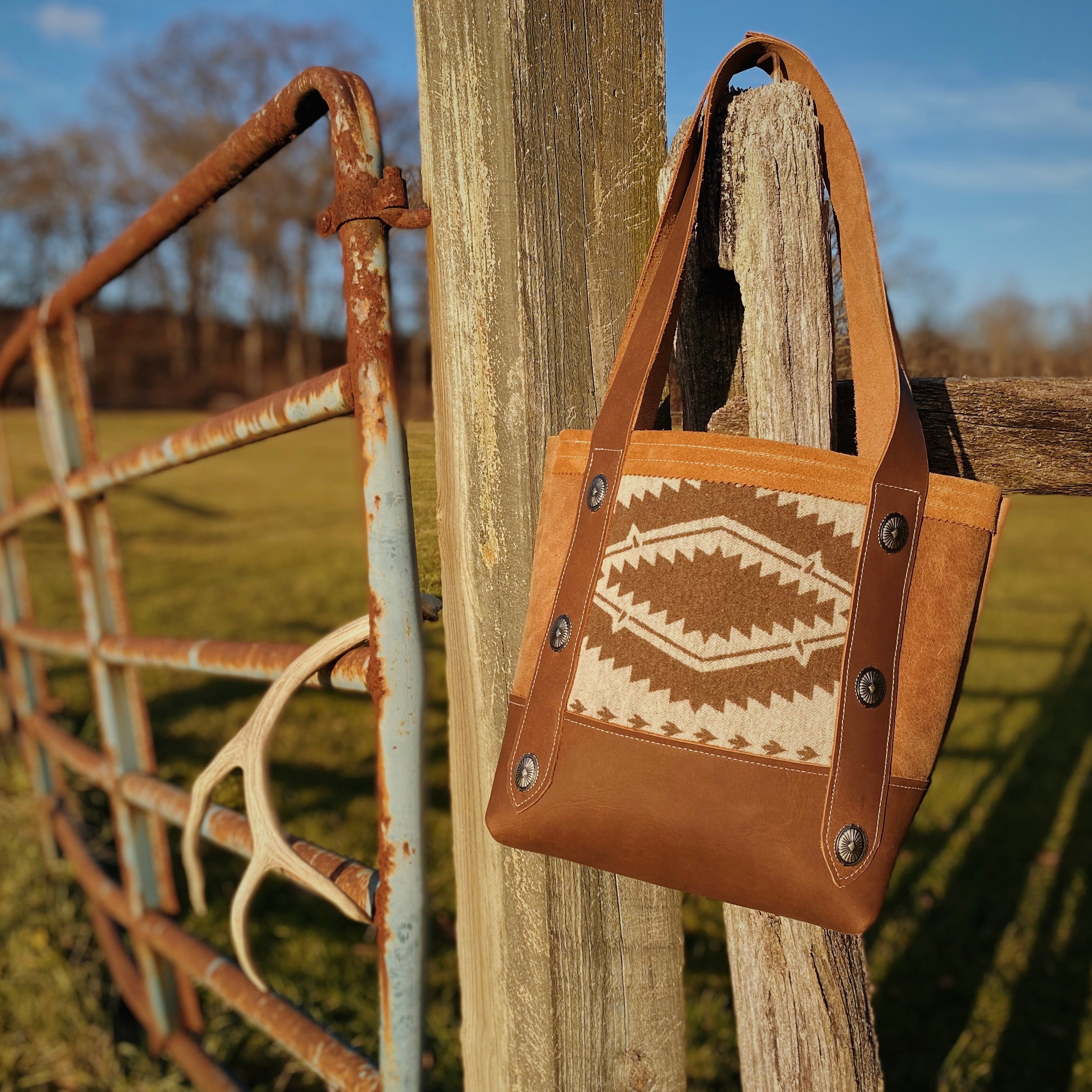 The Saige Tote – Western Element Leather